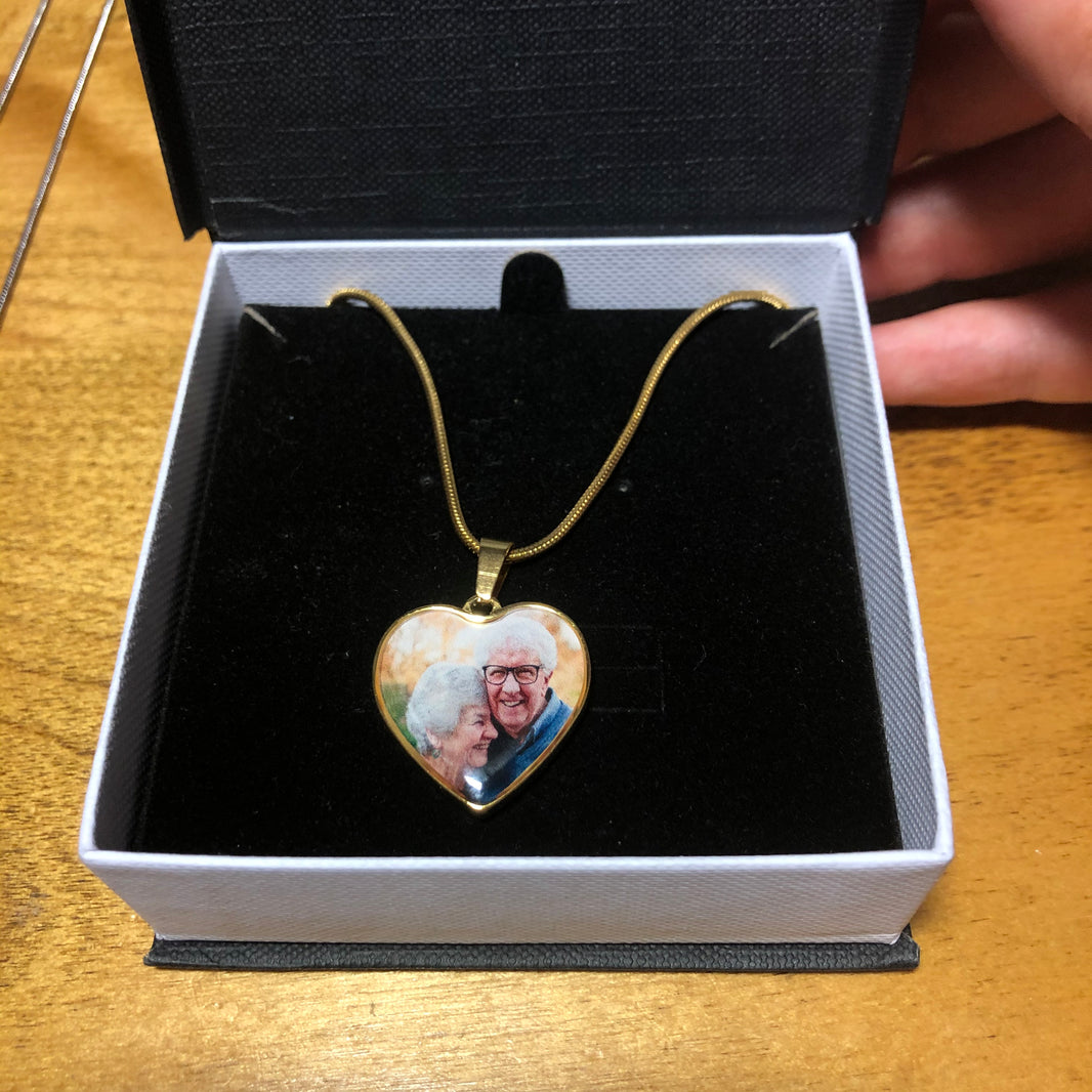Personalized Photo Memorial Necklaces | Keep Your Loved Ones Close